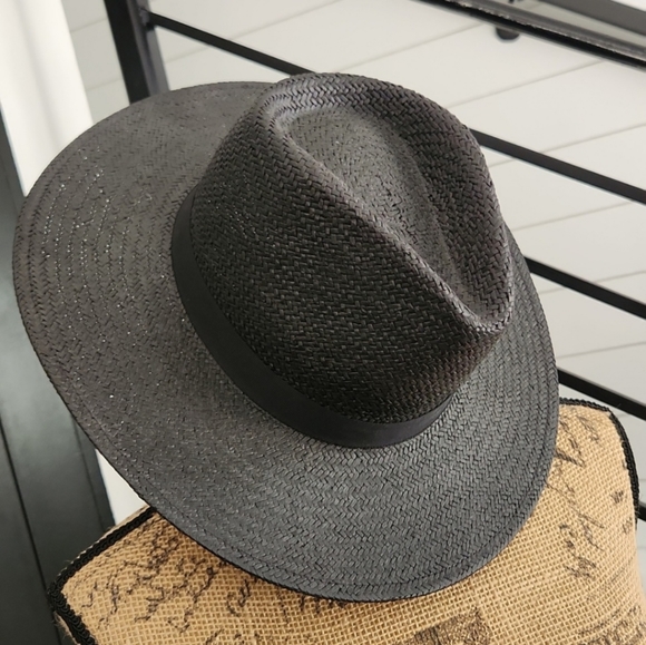 Anna & Ava | Accessories | Anna Ava Black Straw Texture Hat | Poshmark